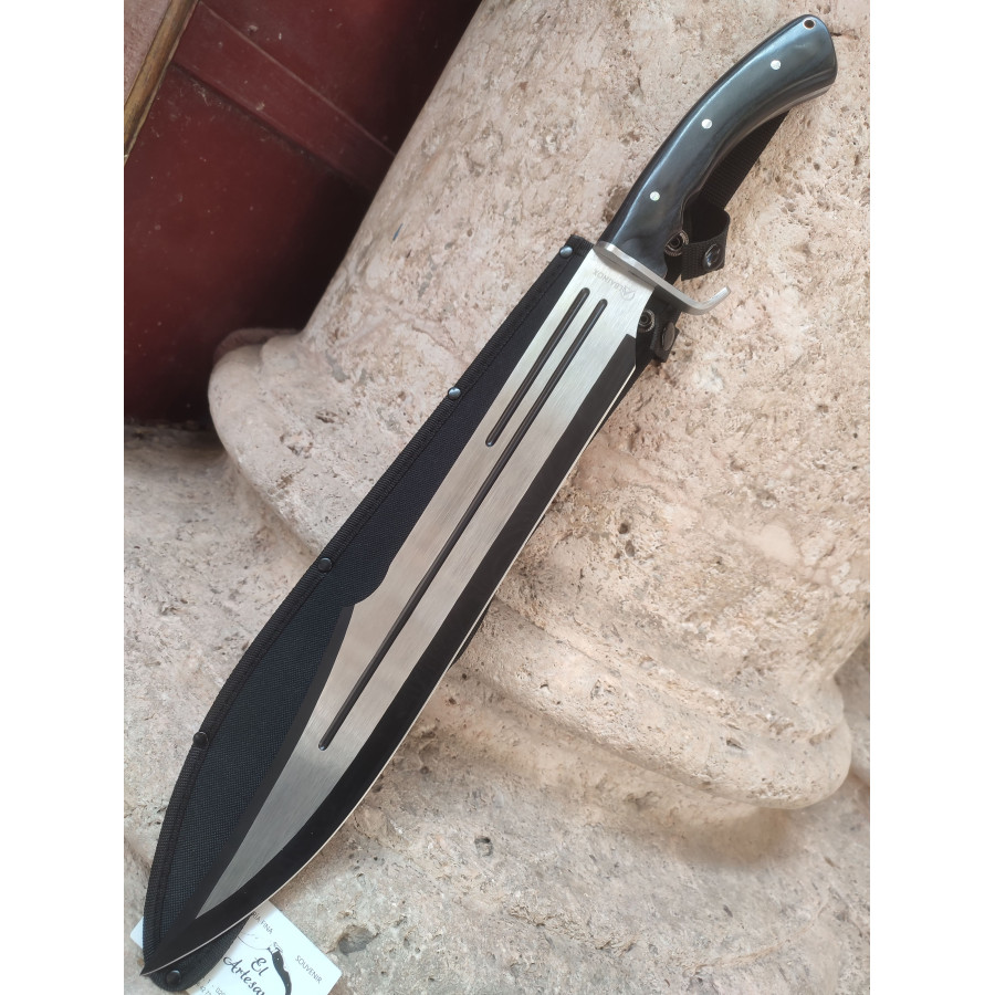 NOVEDAD MACHETE MIKARTA NEGRA 32650